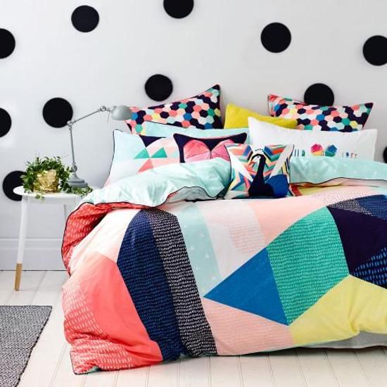Creating Modern Bedroom Decor with Geometric Bedding Sets
